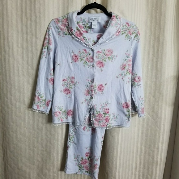 Liz Claiborne Pajama Sets